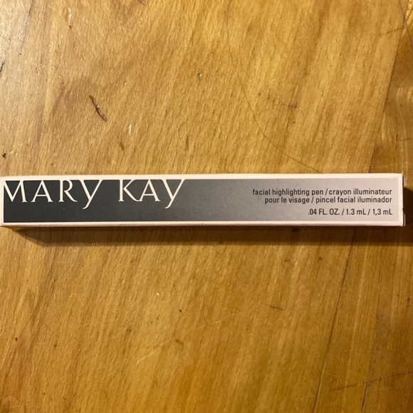 Mary Kay | Makeup | Mary Kay Highlighting Pen Shade 4 | Poshmark